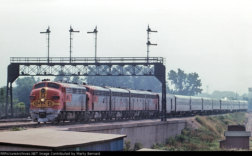 Eastbound Super Chief in September 1969